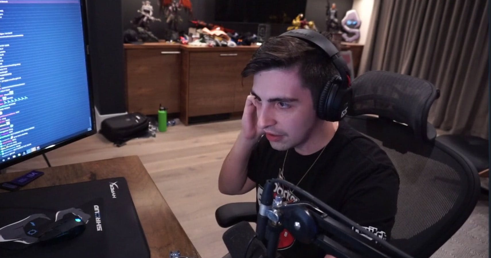 Shroud Tetap Tenang Bermain Apex Legends Meskipun Gempa Bumi Melanda ...