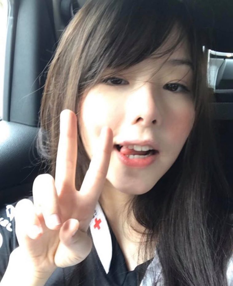 Inilah Potret Cantik Pemain Profesional League of Legends asal Brazil Júlia “Mayumi” Nakamura ...
