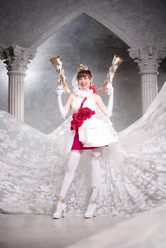 Kumpulan Foto Cosplay Cewek Karakter AOV Edisi Valentine - Gamebrott.com