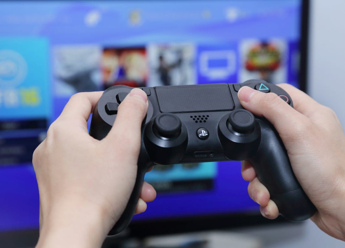 Penjualan Game Playstation 4 Meningkat Drastis Selama Pandemi ...