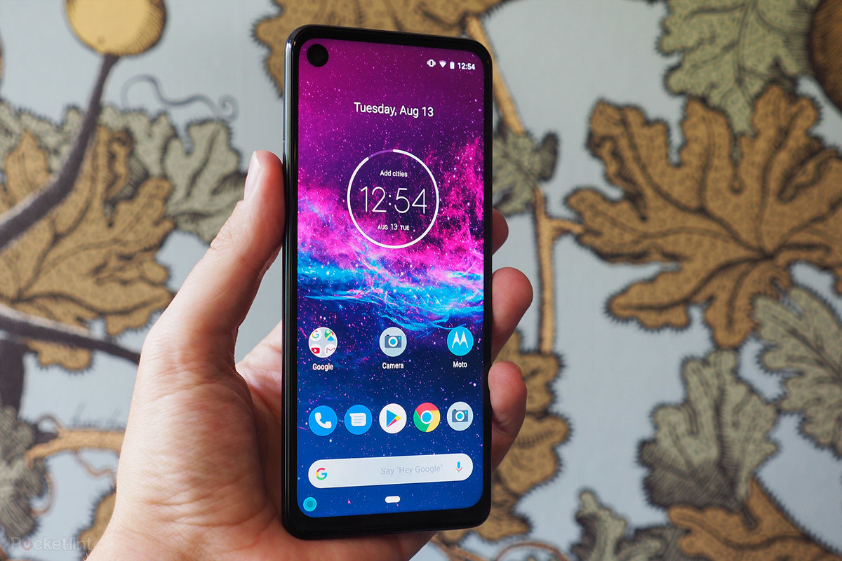 Smartphone Motorola One Action Segera Dapatkan Update Android 11 ...
