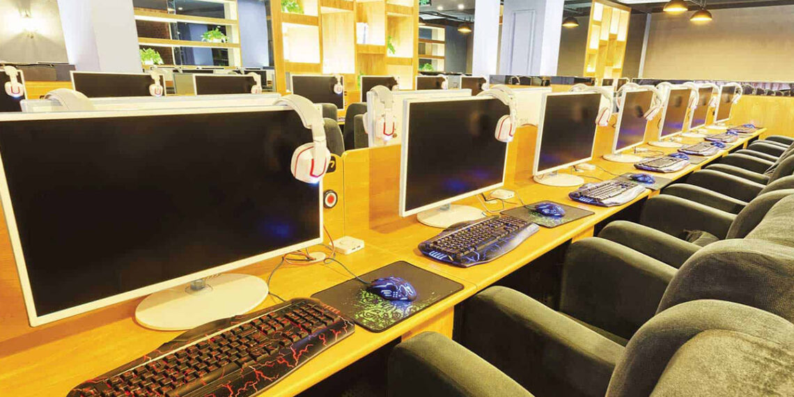 10 Istilah Keseharian Warnet yang Pasti Kalian Kenal