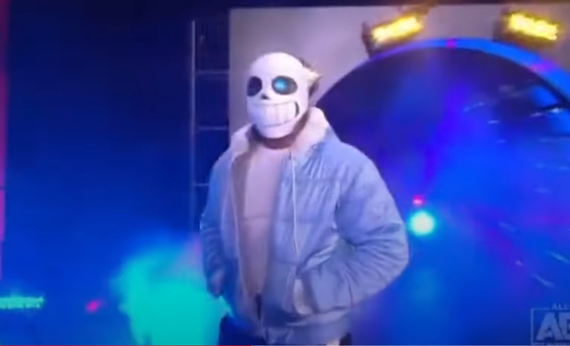 Pegulat Kenny Omega Melakukan Cosplay Sephiroth di NJPW Wrestle Kingdom 17 - Gamebrott.com