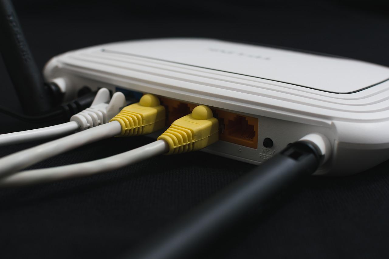 Apa Itu Modem? Berikut Penjelasan Lengkap dan Bedanya dengan Router