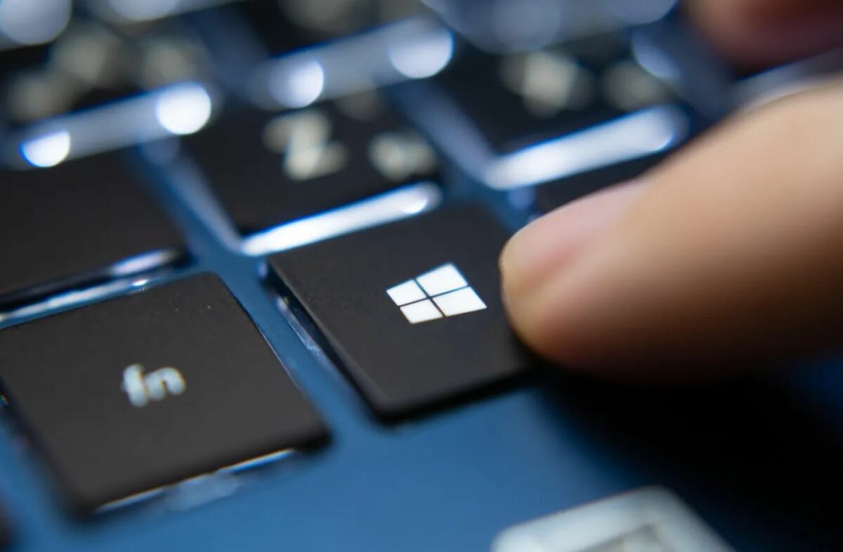 Cara Menggunakan Windows 10 Debloater untuk Menghapus Aplikasi Tak ...