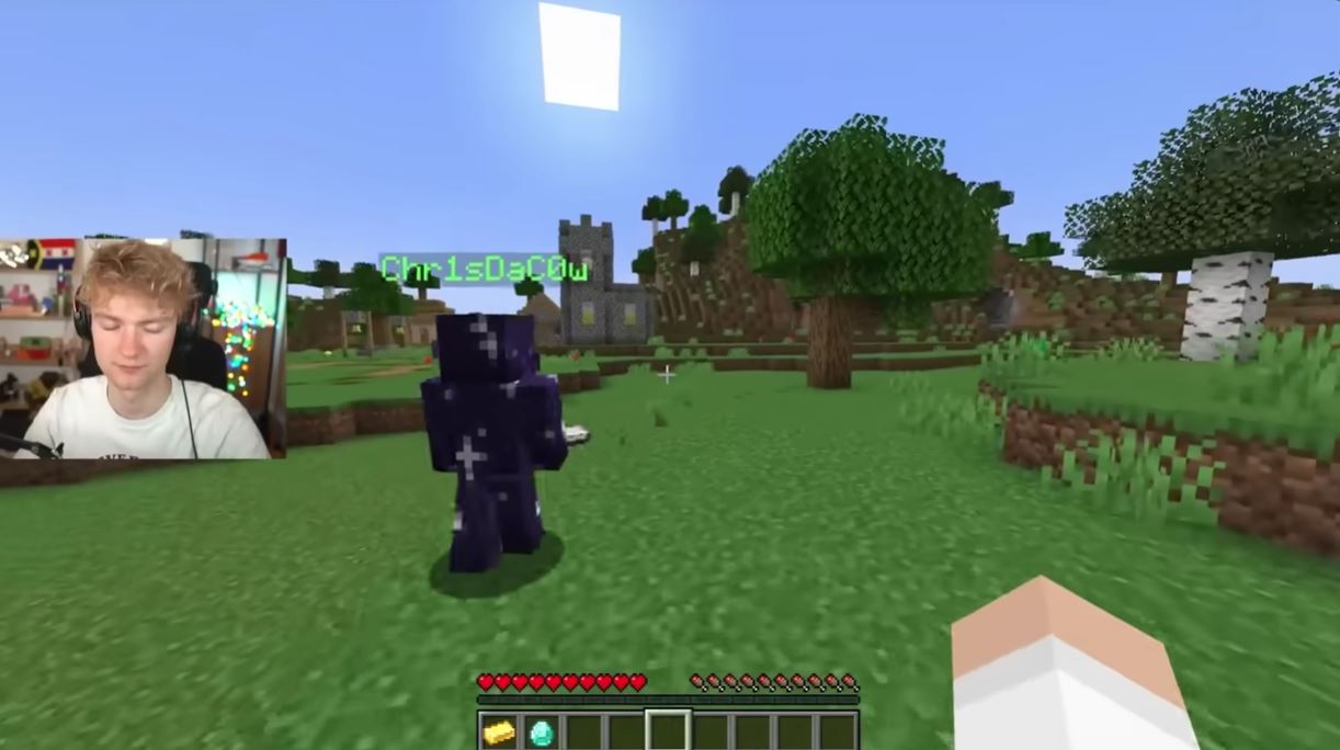 YouTuber ChrisDaCow Ajarkan Seekor Monyet untuk Main Minecraft ...