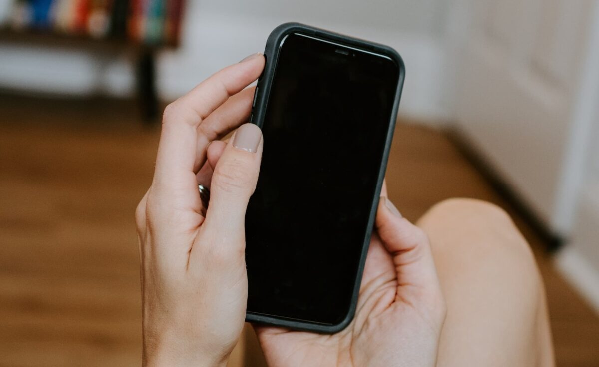 Tak Perlu Service! Inilah Cara Menghidupkan HP Android Jika Tombol ...