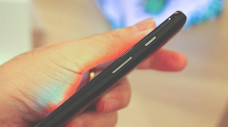 Tak Perlu Service! Inilah Cara Menghidupkan HP Android Jika Tombol ...