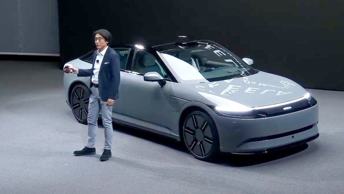 Mobil Listrik Sony Bisa Dikendarai dengan Controller DualSense