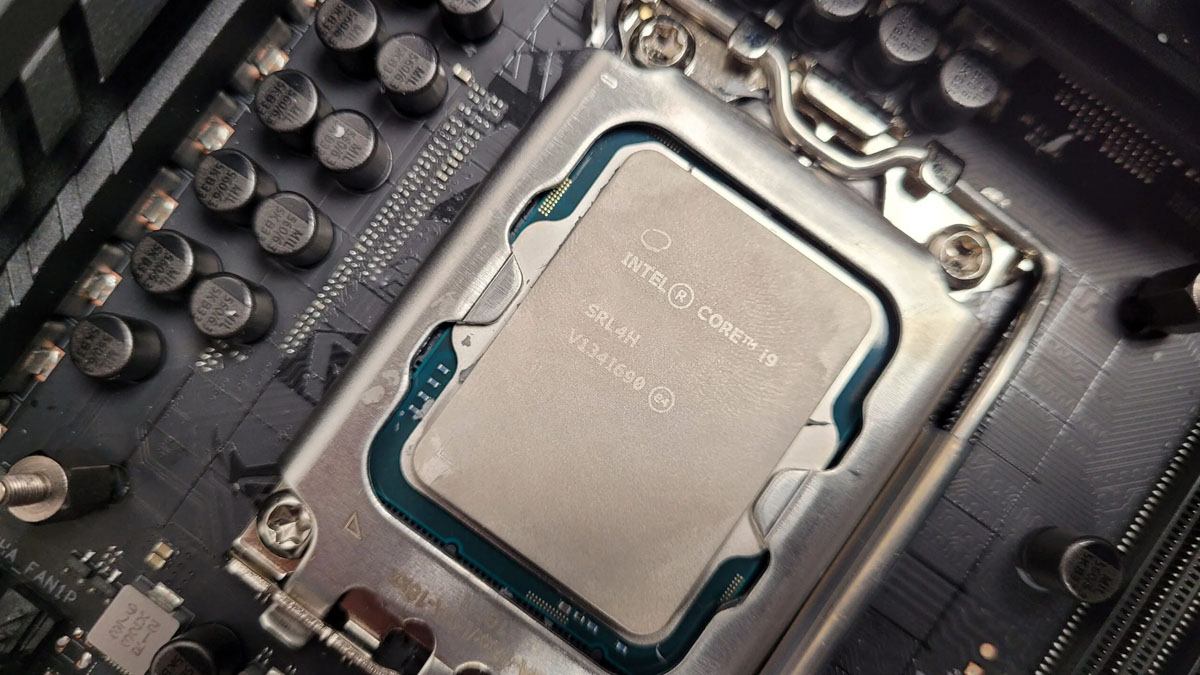 Intel Tolak RMA Prosesor Intel Core i9-14900K, Ternyata Ini Sebabnya! - Gamebrott.com