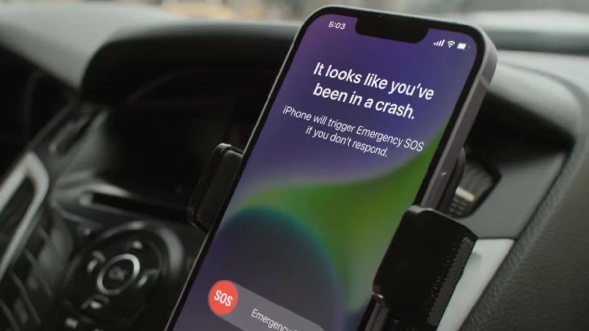 IPhone Accidents Congratulate Teenagers From Collision After ...